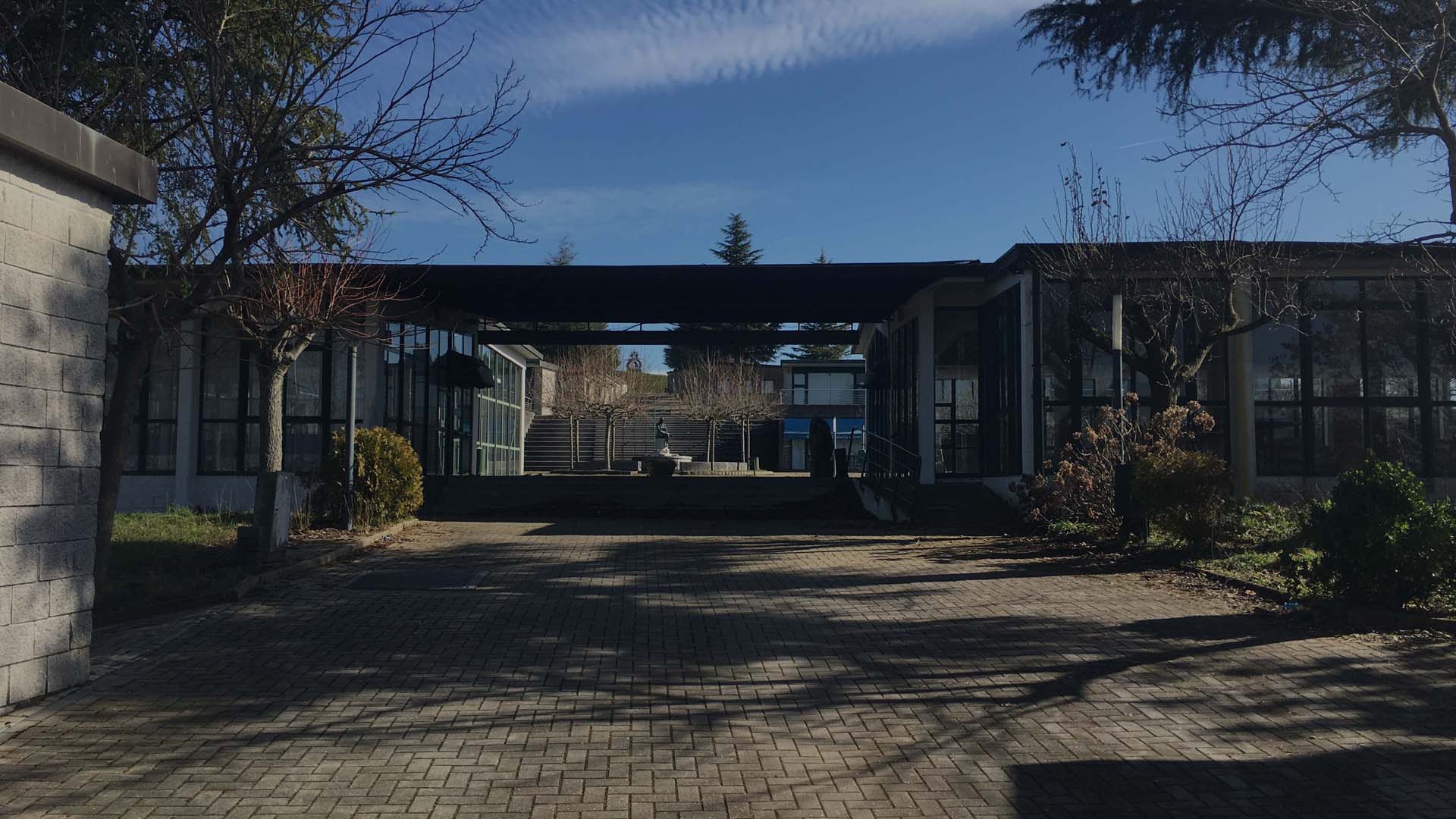 Services | Albergue Monte do Gozo